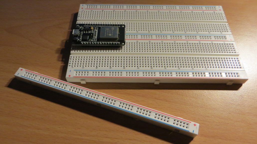 ESP32 auf einem Breadboard nutzen - Der Pixelfriese ESP32 auf einem Breadboard nutzen - Der Pixelfriese